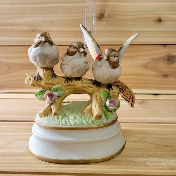 Royal Crown | Accents | Royal Crown Music Box | Poshmark